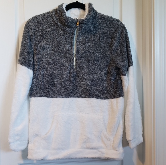 Mdesigns Boutique | Jackets & Coats | Plush Colorblock Fleece | Poshmark